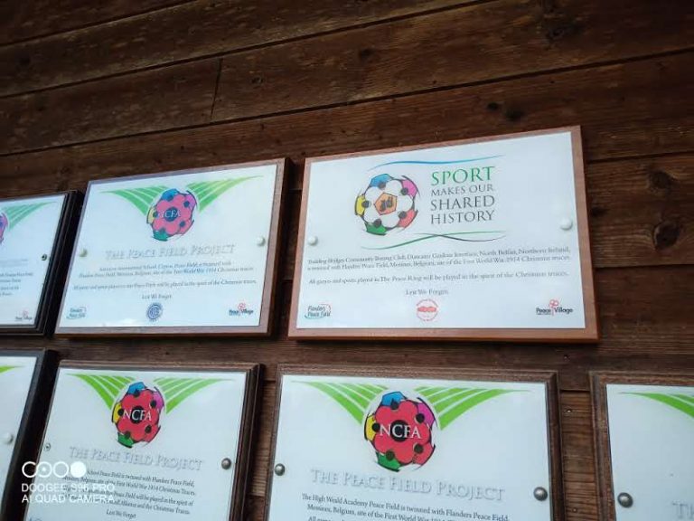 BUILDING BRIDGES COMMUNITY BOXING CLUB PFP PLAQUE FLANDERS – Peace ...